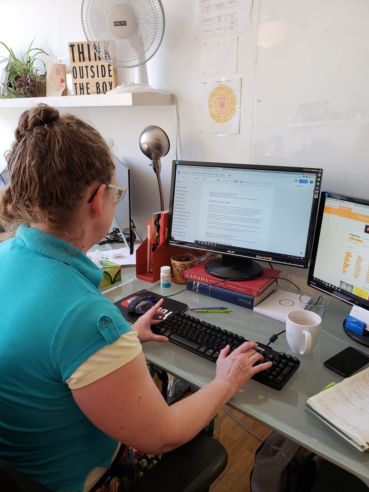 Inside / Bilingual Content Manager @ Montreal - Index Agency